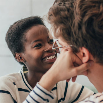 Loop Engage 2 Plus: Comfortable Conversations – Loop Earplugs